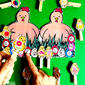 14+ Easter Fine Motor Activities for Preschoolers Pantry Items Crafts ...
