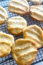 Almond Shortbread Cookies Recipe: A Low-Carb Twist on a Classic